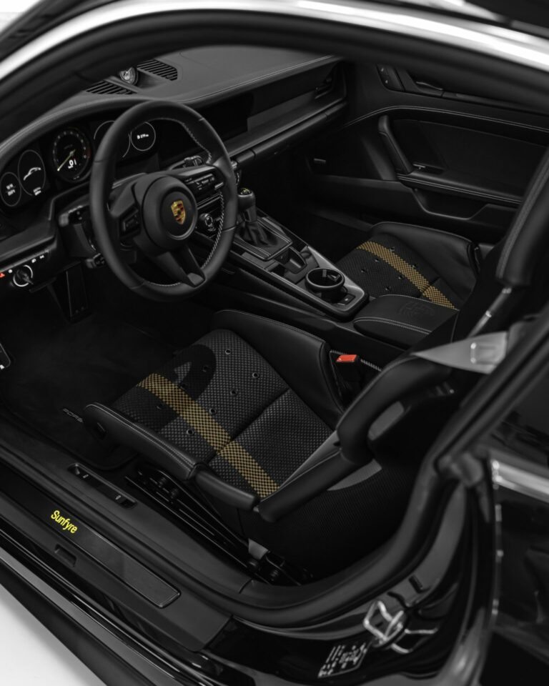 Custom seat inserts LWB 918 carbon buckets - Justin Placek